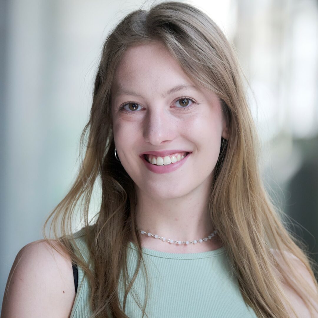 Paula Nitz from Germany - study in switzerland+